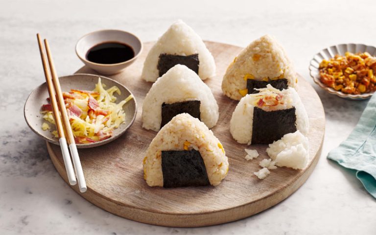 Onigiri là gì? 9 loại onigiri phổ biến